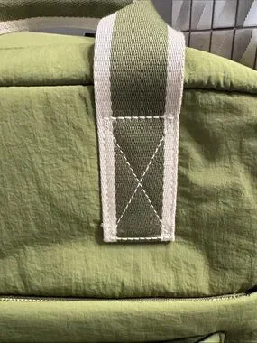 Universal Thread | Bags | Universal Thread Green Nylon Convertible ...